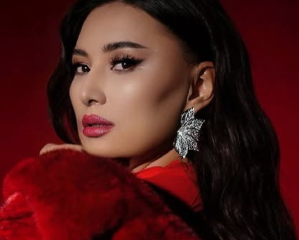 «Күйеуім де білмейді»: Мәдина Сәдуақасова осы күнге дейін жасырып келген сырын айтты - Janabastau.kz